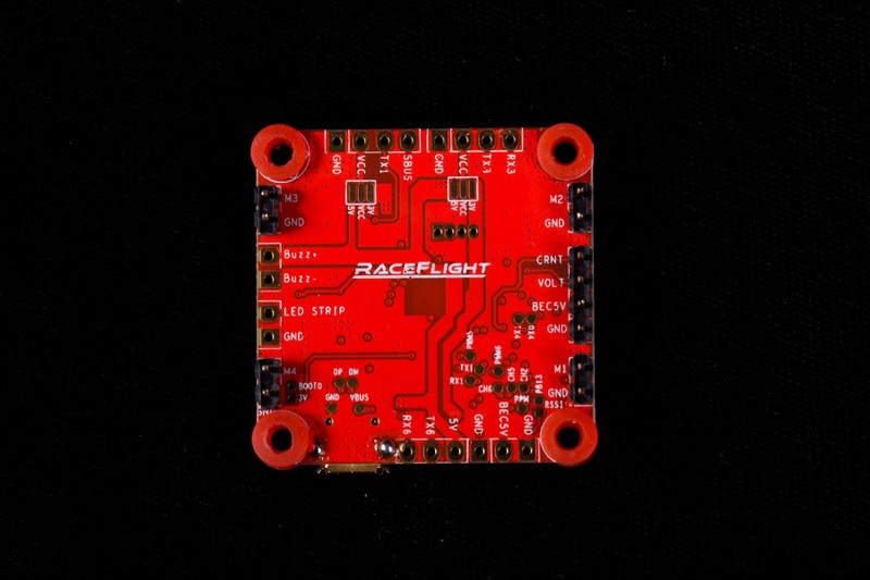 RaceFlight Revolt F4 - AEROBOT UAV Flight Systems Multicopter und Zubehör
